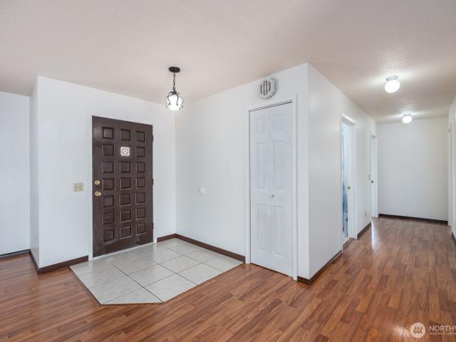530 W Crest