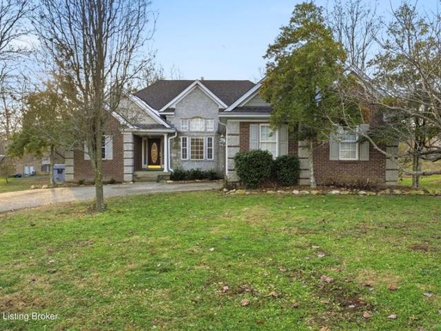 530 Wood Lake Dr, La Grange, KY 40031