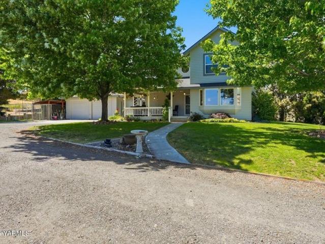 530 Wakatak Rd, Yakima, WA 98908