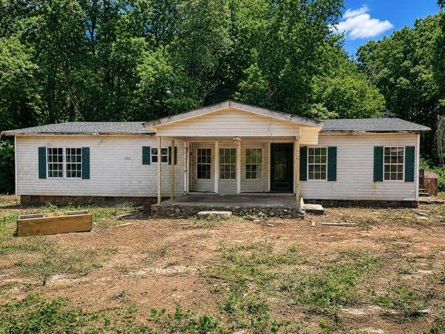 530 Wilkins Ford Rd, Inman, SC 29349