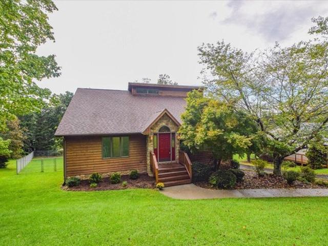 5315 Merriman Rd, Roanoke, VA 24018