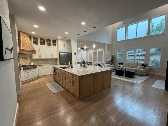 5315 Cree Drive