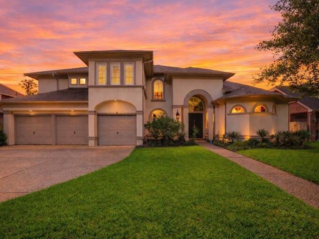 5315 Handbrook Dr, Houston, TX 77069