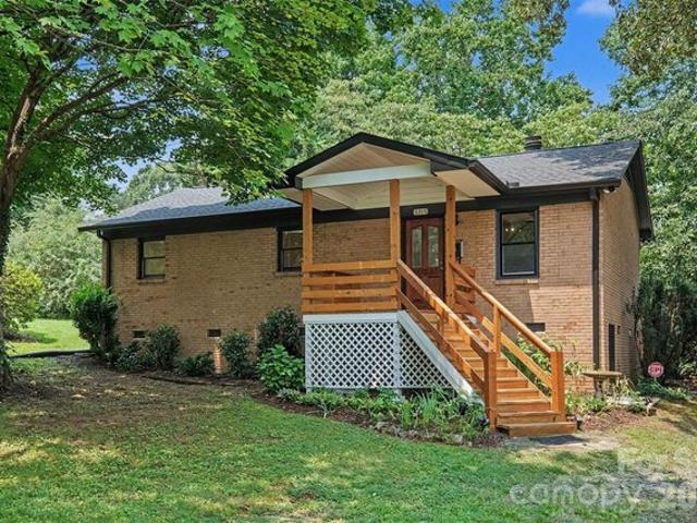 5315 Ruth Dr, Charlotte, NC 28215