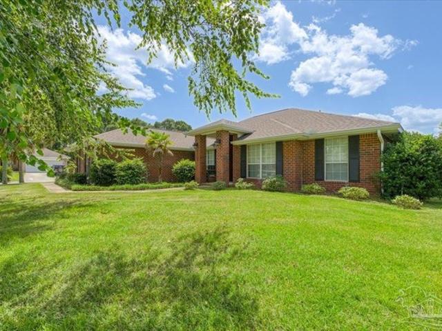 5315 Willow Oak Dr, Pace, FL 32571