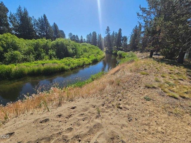 53160 Bridge Dr, La Pine, OR 97739