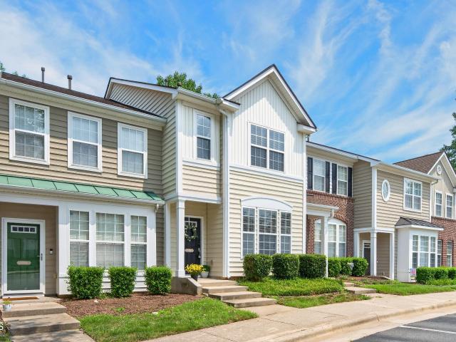 5316 Crescentview Parkway