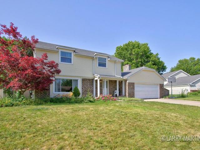 5316 Queensbury Dr SE, Grand Rapids, MI 49508