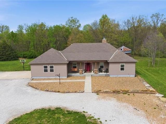 5317 Afek Rd, Higginsville, MO 64037