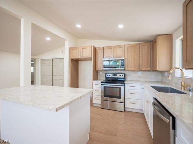 5317 Evergreen Meadow Ave, Las Vegas, NV 89130