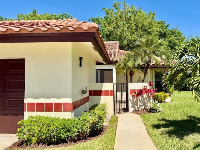 5317 Fig Palm Way, Unit B, Boynton Beach, FL 33437 | MLS #B26006 | Compass