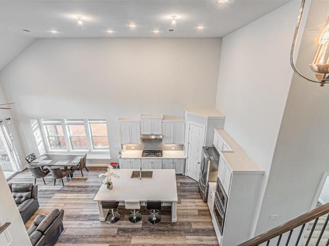 5317 Squeezepenny Lane