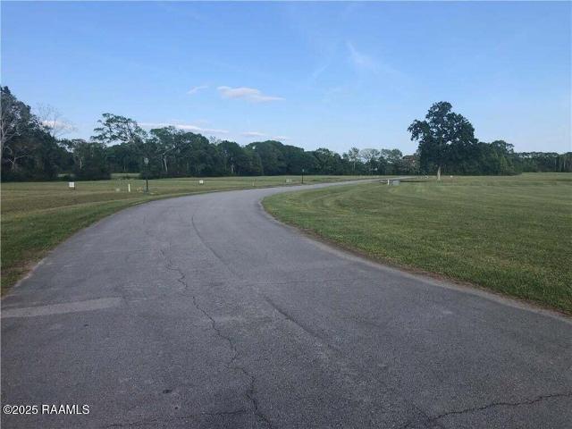 5318 Belvedere E Dr, Youngsville, LA 70592 | MLS #2500003