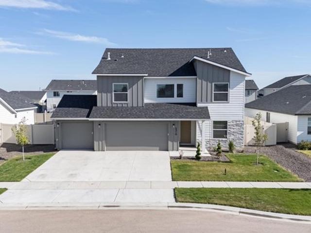 5318 E Grizzly St, Nampa, ID 83687