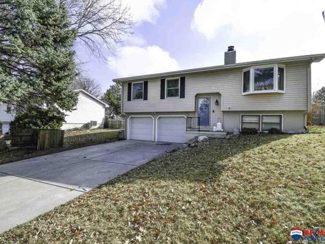 5318 S 39th St, Lincoln, NE 68516