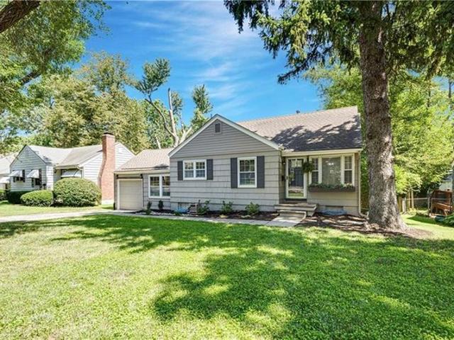 5319 Woodson St, Mission, KS 66202