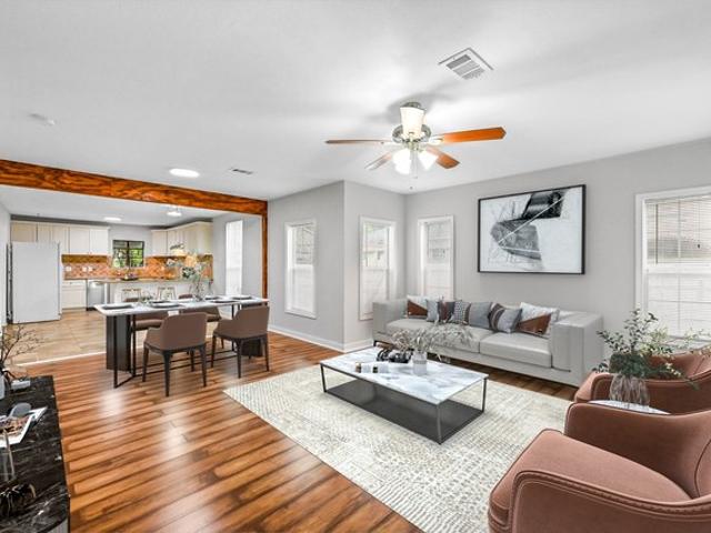 5310 Claremont St, Houston, TX 77023