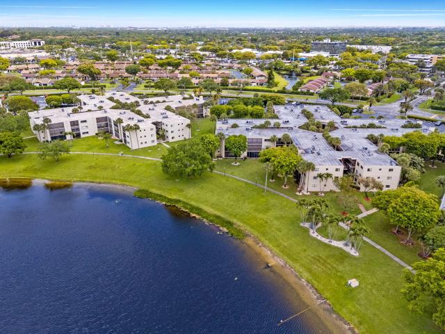 5310 Las Verdes Cir, Unit 106, Delray Beach, FL 33484 | MLS #B26011