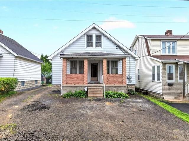 5310 Park Ave, Bethel Park, PA 15102