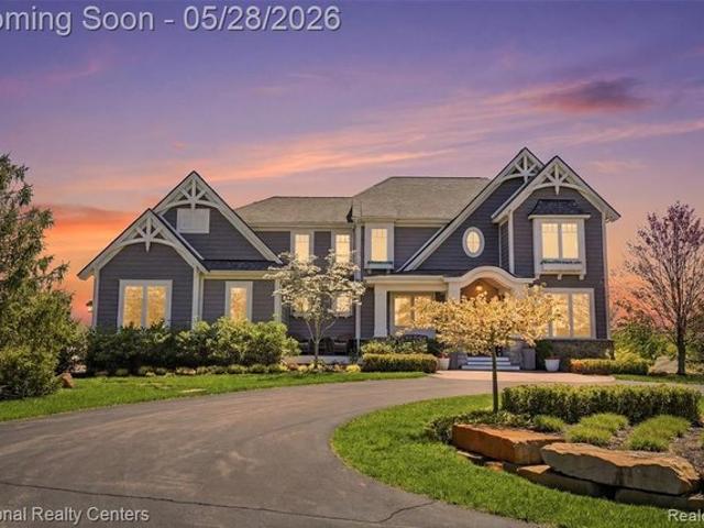 5310 Pontiac Trl, Northfield Township, MI 48105