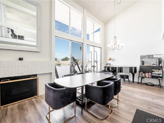 5310 Zelzah Ave, Unit 312, Encino, CA 91316 | MLS #GD26003 | Compass