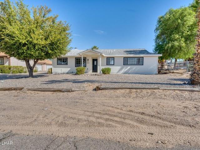 5311 E Powell Lake Rd, Topock, AZ 86436