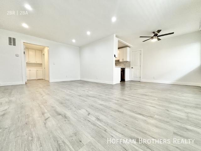 5311 Hermitage Ave Valley Village, CA 91607
