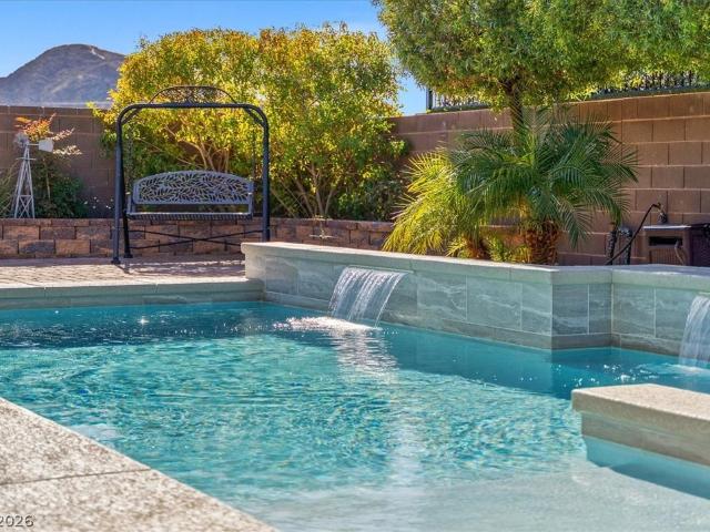 5311 vista del canyon circle