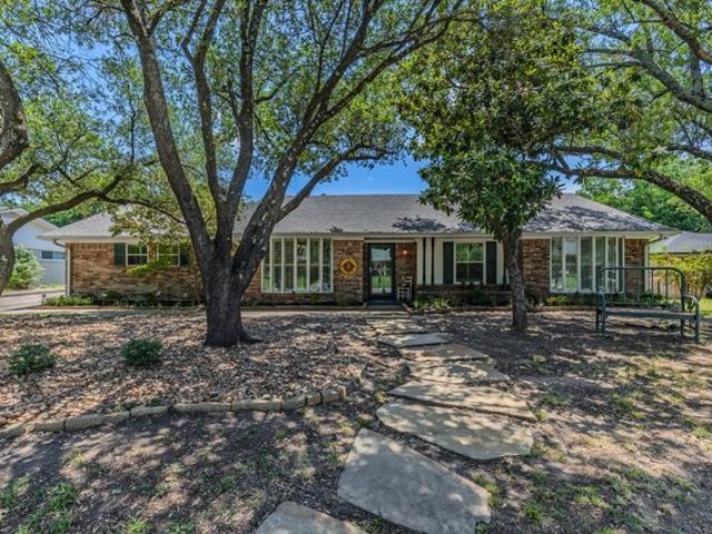 5311 Windy Hill Rd, Greenville, TX 75402
