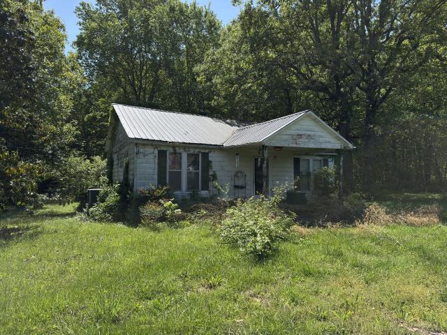 5312 Bluff Springs Rd, McMinnville, TN 37110 | MLS #3184