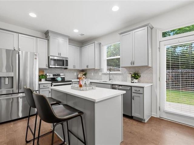 5312 Brooklands Dr, Lithonia, GA 30058
