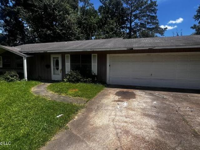 5312 Cedar Park Dr, Jackson, MS 39206
