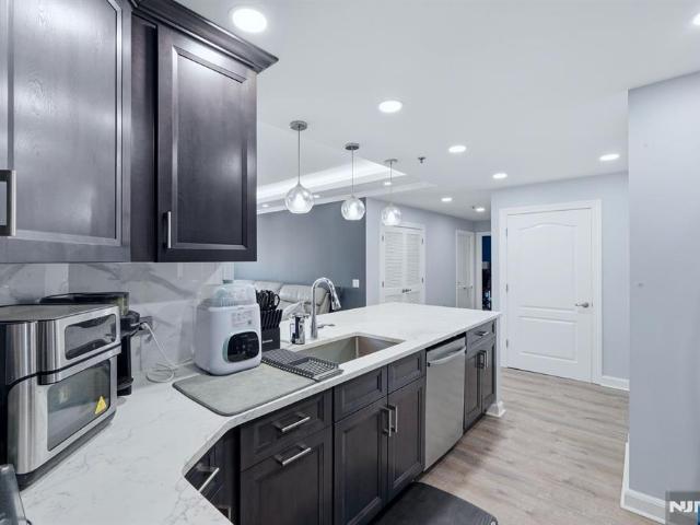 5312 City Place