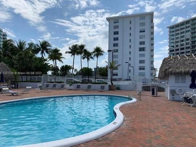 5313 Collins Ave #409, Miami Beach, FL 33140