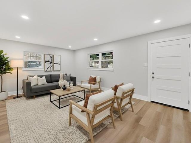 5313 Libbey Ave, Fort Worth, TX 76107