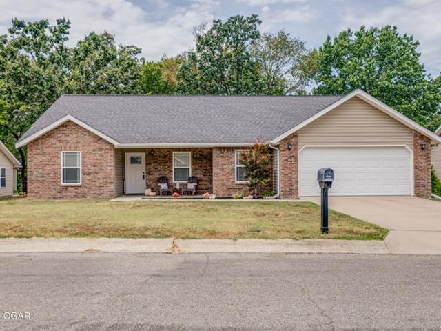 531 Breckenridge St, Neosho, MO 64850