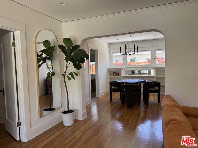 531 Burchett St, Glendale, CA 91203 | MLS #25630 | Compass
