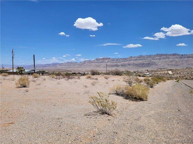 531 E Vulcan Dr, Meadview, AZ 86444