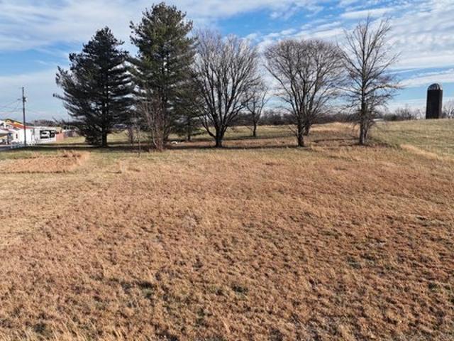 531 Ferguson Hill Rd, Lafayette, TN 37083