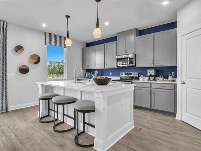 531 Jasmine Woods Dr, Lawrenceville, GA 30046