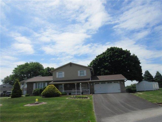 531 Mountain View Rd, Lower Nazareth Township, PA 18064