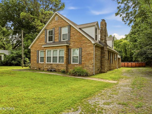 531 N Tellico St