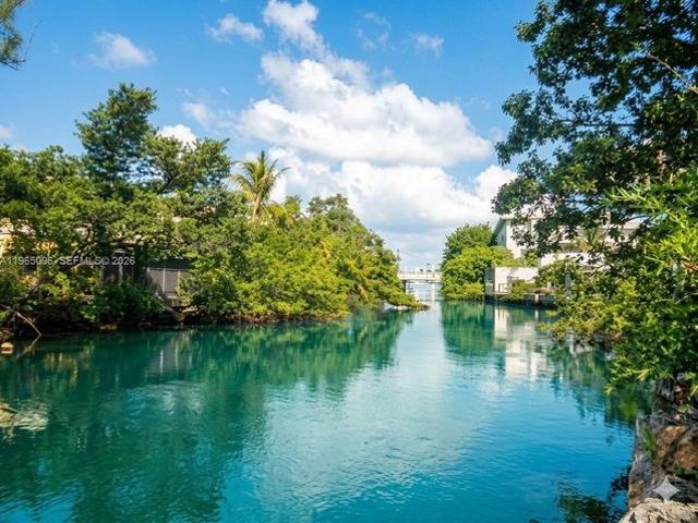 531 NE 77th St, Miami, FL 33138