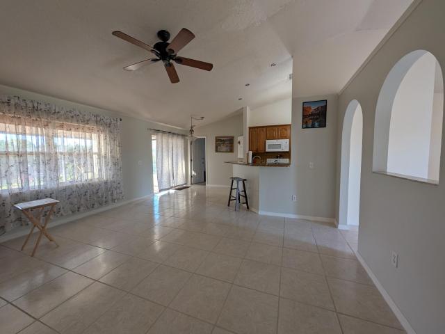 531 SW Bradshaw Cir, Port St. Lucie, FL 34953 | MLS #B26021