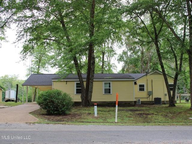 531 Peppertree Ln, Senatobia, MS 38668