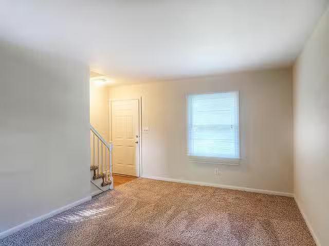 53242126 2316 Golden Gate Dr