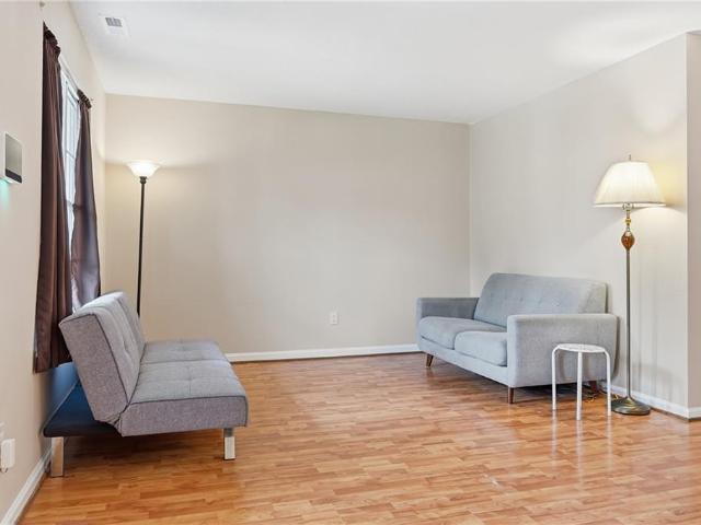 5324 Grand Lake CRES