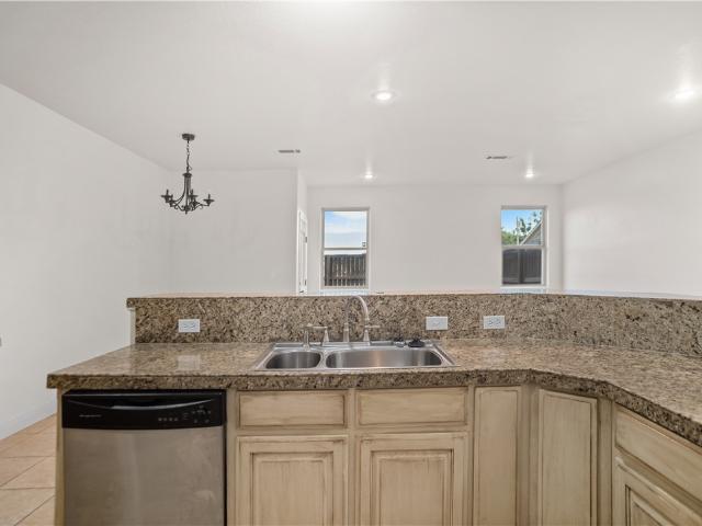 5324 Labelle Court