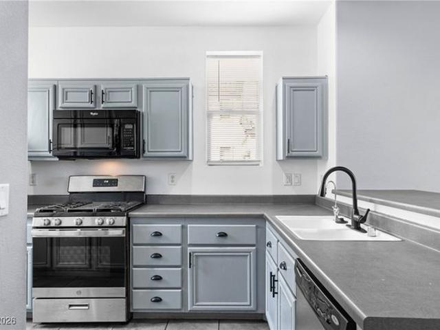 5324 Pendergrass St, North Las Vegas, NV 89081