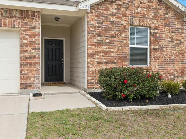 5324 Shady Springs Trail